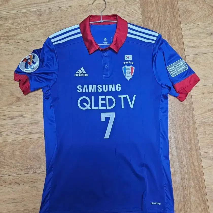 Many Suwon Samsung uniforms available #수원삼성,#리버스블루 on Bunjang Global Site.