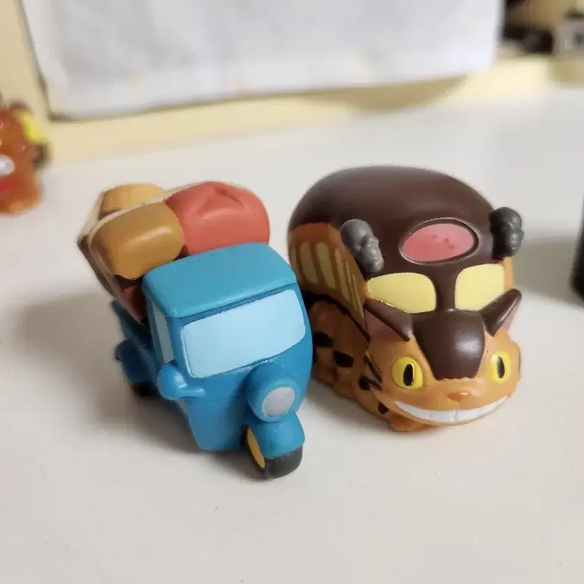 STUDIO GHIBLI | 스튜디오 지브리 Ghibli Totoro Catbus/Car figures bulk on ...