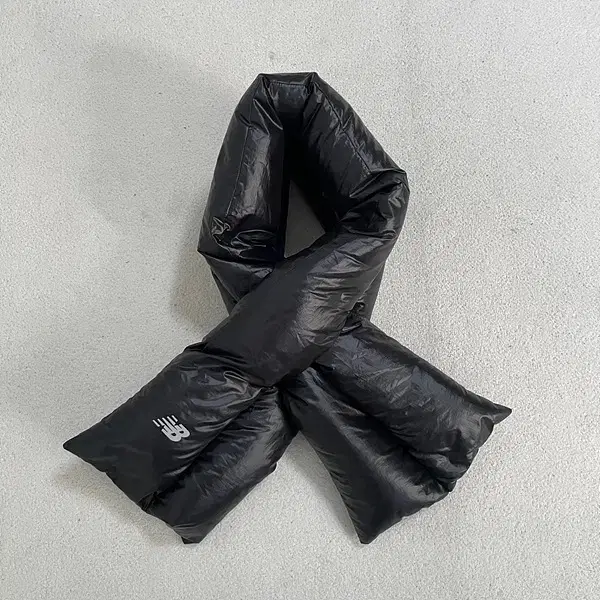 NEW BALANCE | 뉴발란스 New Balance Padded Scarf B.3102 #10 on Bunjang ...