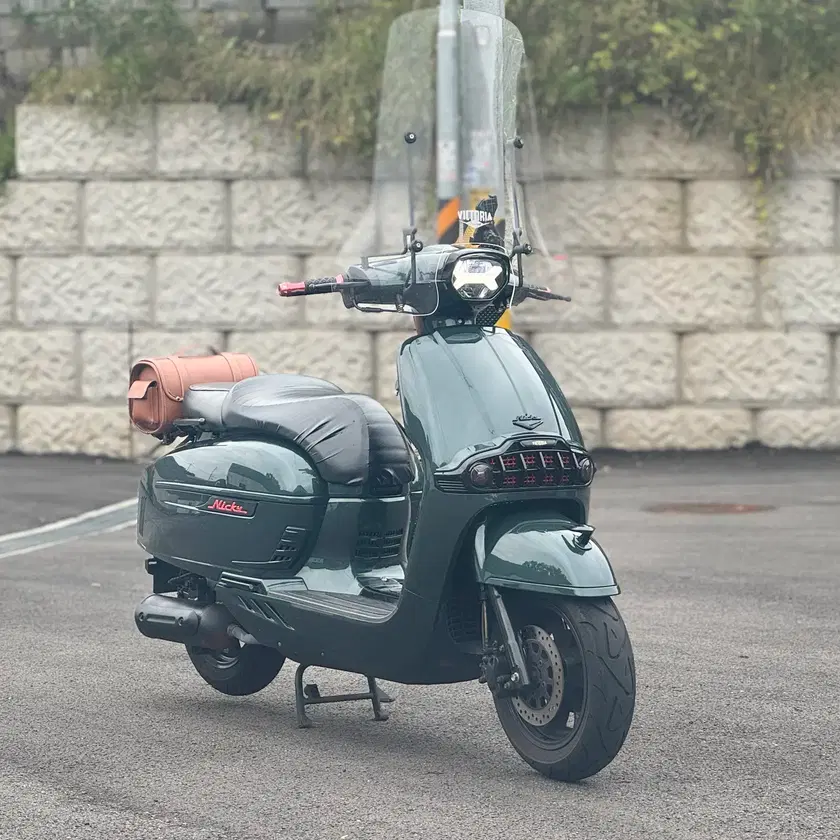 Victoria Nicky 125, 2022 model, 10,000 km, dark green color vehicle for ...