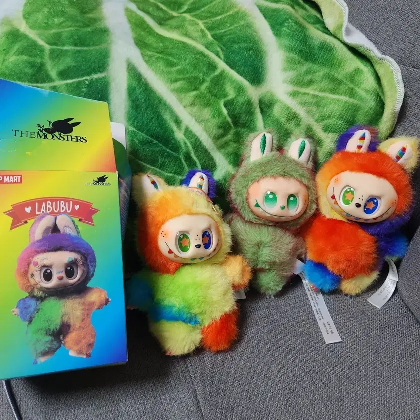 LABUBU | 라부부 Labubu Gradient Keyring New Product on Bunjang Global Site.