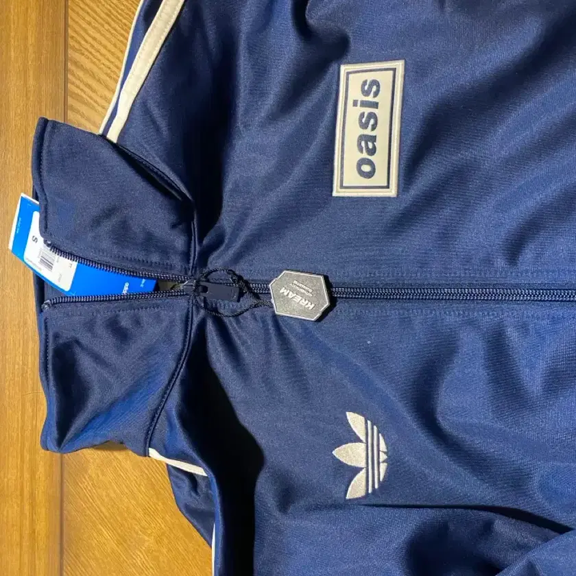 Adidas x Oasis Track Top Navy S (Domestic M) on Bunjang Global Site.