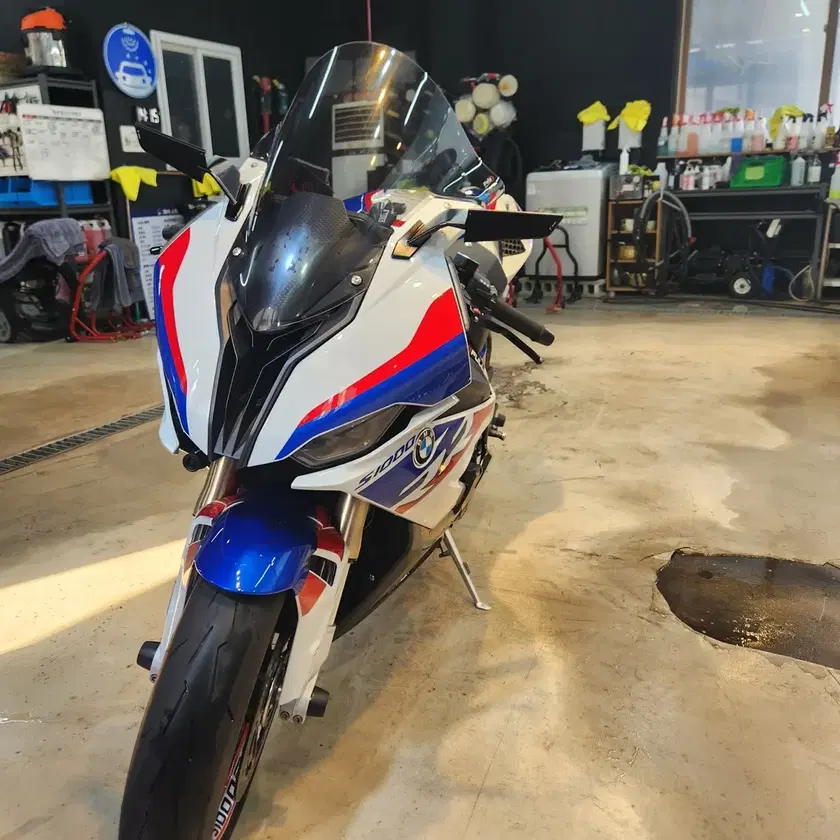 S1000rr M Package 2021 model, many tuning parts, modification completed ...