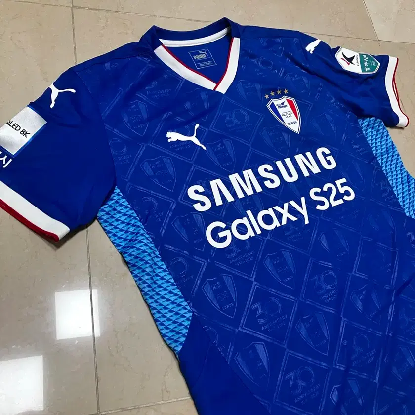 Suwon Samsung Bluewings 2025 Season Home Uniform L on Bunjang Global Site.