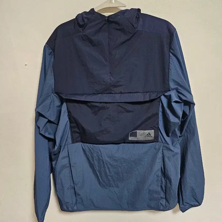 ADIDAS | 아디다스 Adidas anorak on Bunjang Global Site.