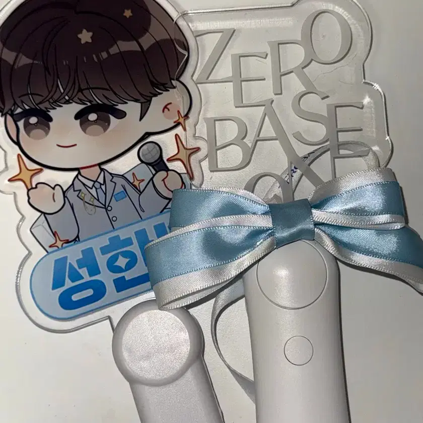 ZEROBASEONE | 제로베이스원 Sung Hanbin, zb1 acrylic lightstick wts on Bunjang ...