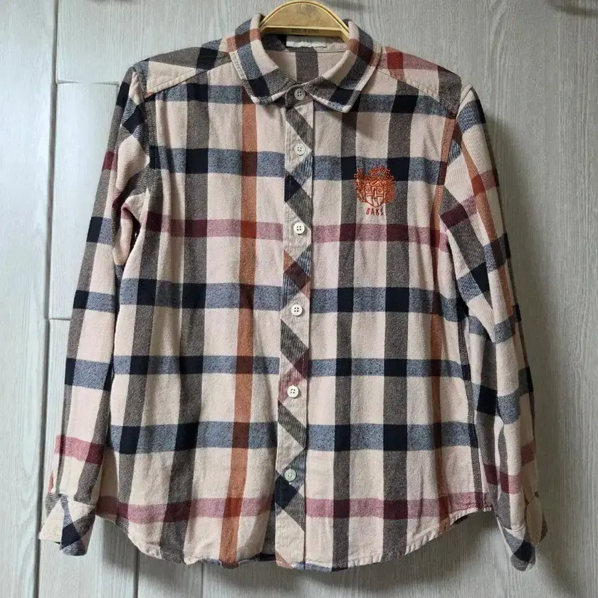 DAKS LITTLE | 닥스키즈 Daks Kids Shirt 140 on Bunjang Global Site.
