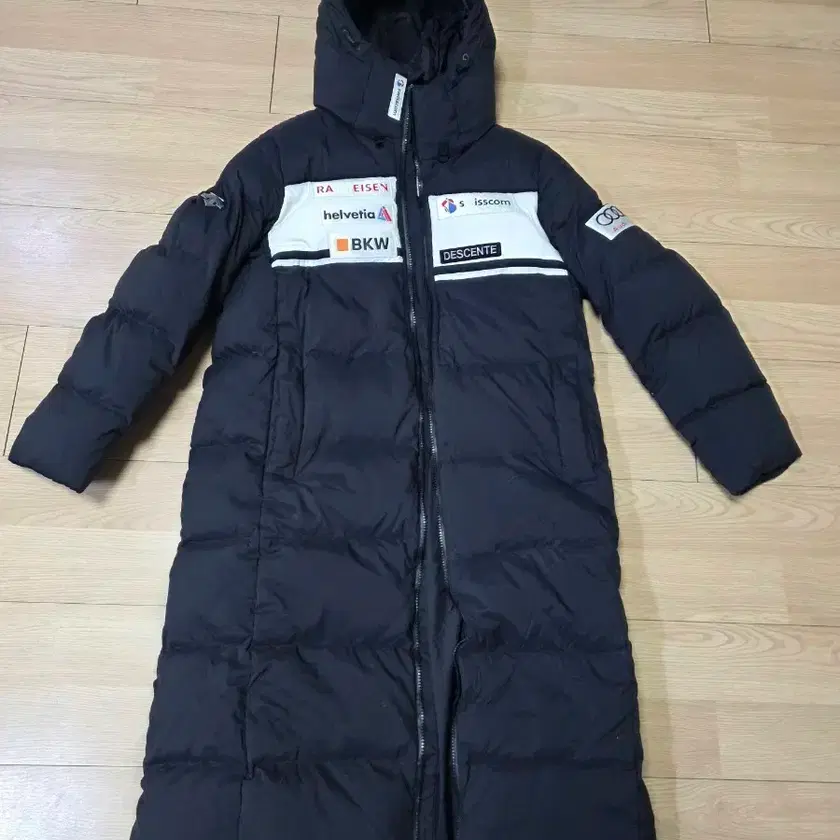 Descente replica long padding size 90 on Bunjang Global Site.