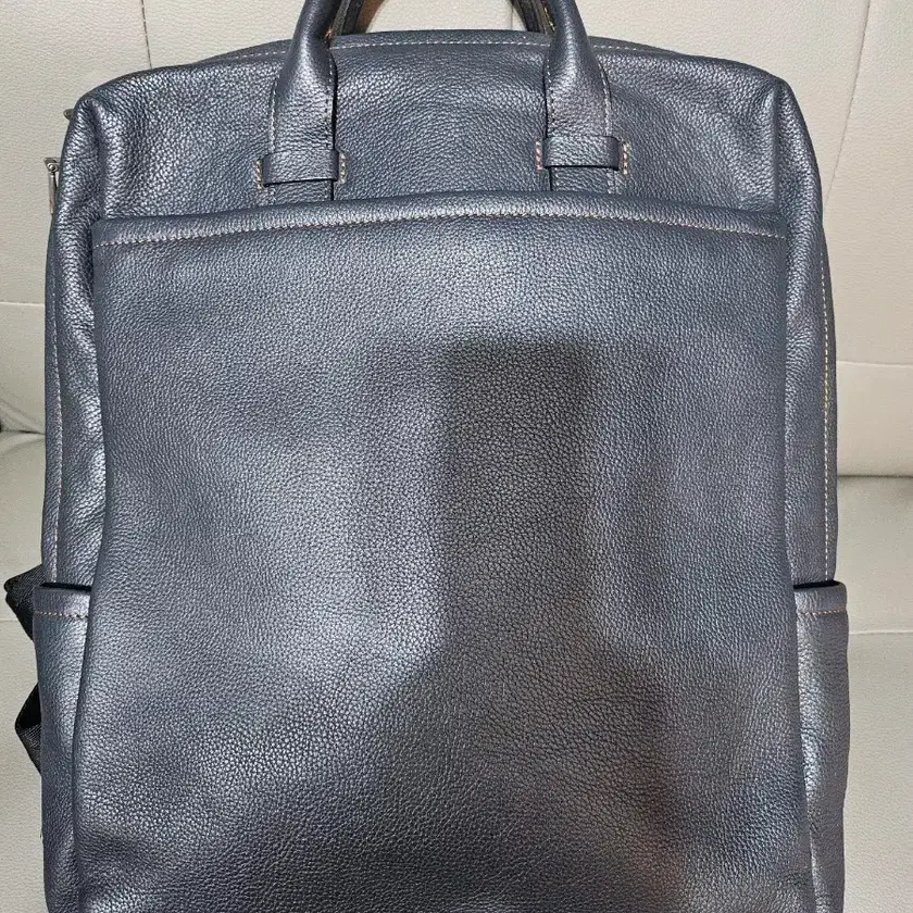 DAKS | 닥스 Daks Leather Backpack #남성가방,#백팩 on Bunjang Global Site.