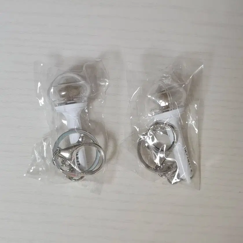 Infinite lightstick keyring Yeobong3 keyring on Bunjang Global Site.