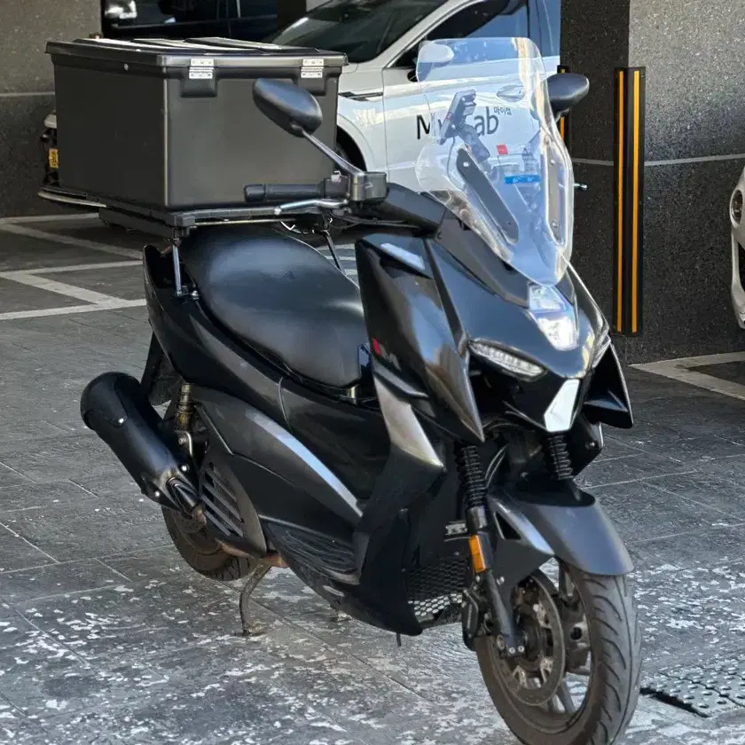 Selling a 2024 Zontes 125M with 20,000 km, fully equipped for delivery ...