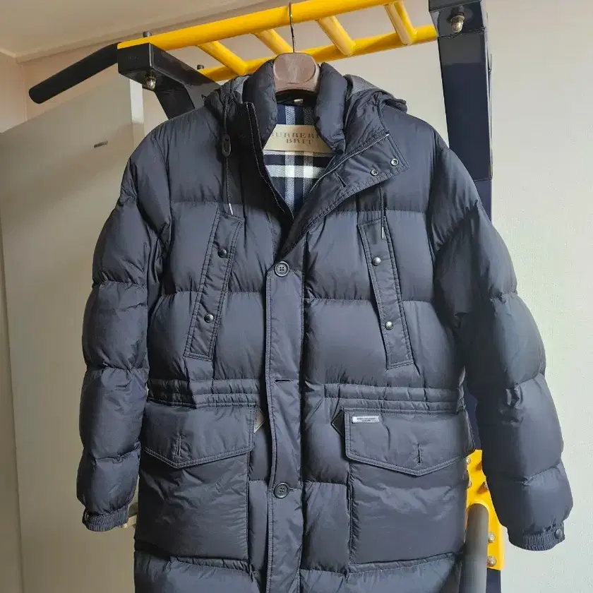 BURBERRY | 버버리 Burberry Benson Long Padding on Bunjang Global Site.