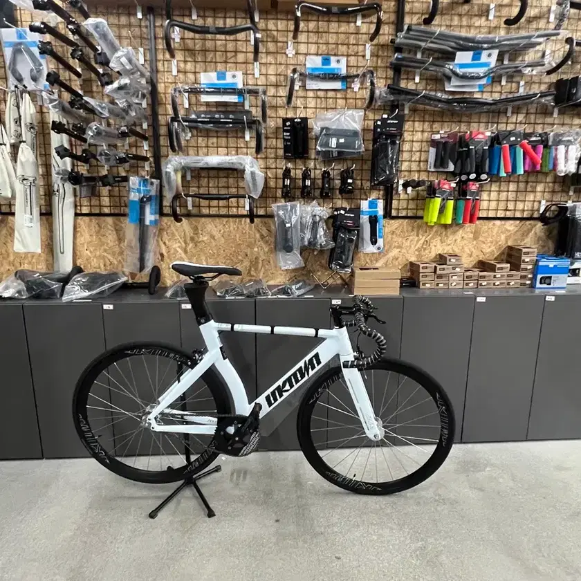UNKNOWN | 언노운 Unknown LV3 Pixie Bike Matte White #언노운,#LV3,#랩쓰리,#픽시 ...
