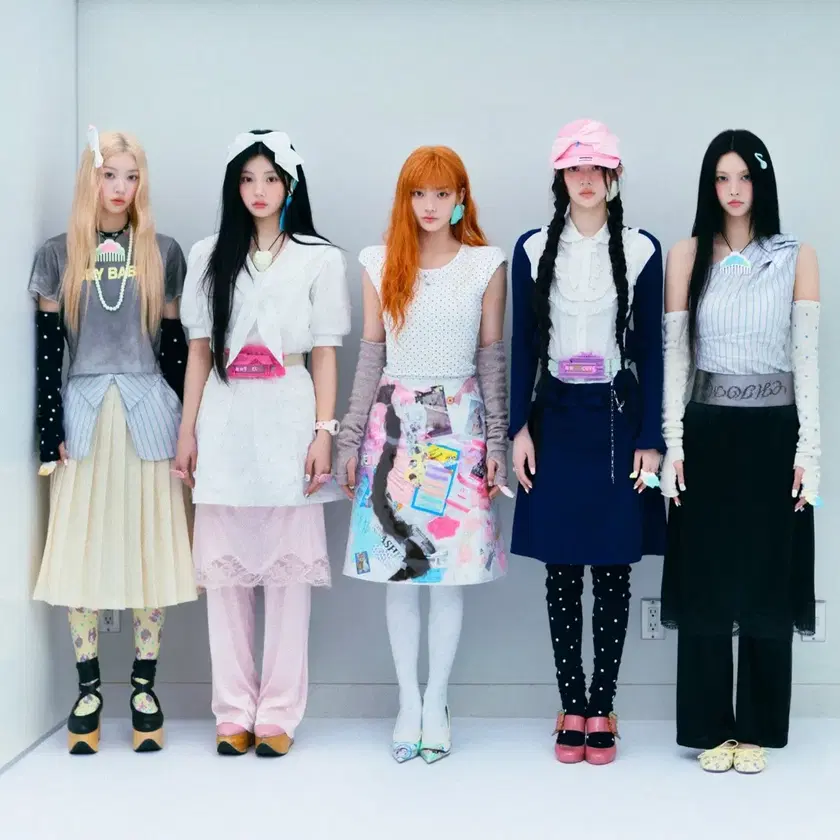 ILLIT | 아일릿 Illit 1st single album Ktown4u preorder buncheol Yoona Zuuh ...