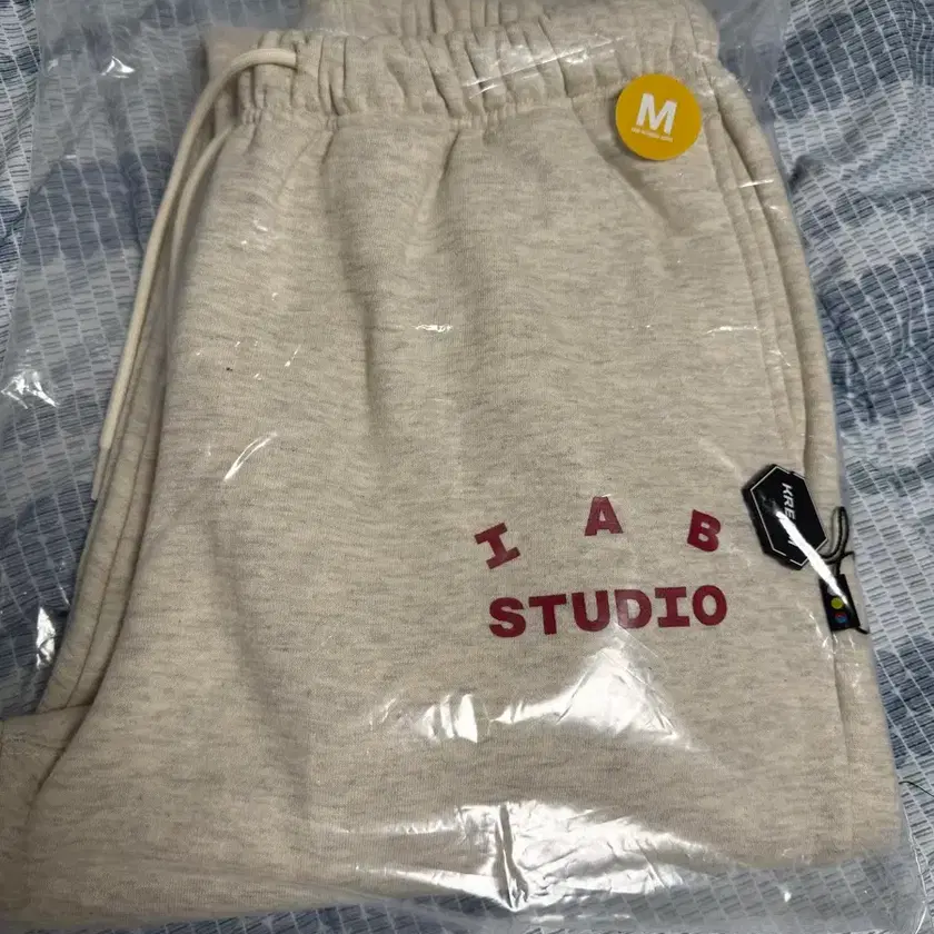 IAB-STUDIO | 아이앱스튜디오 M IAB STUDIO Sweatpants Oatmeal Burgundy on ...
