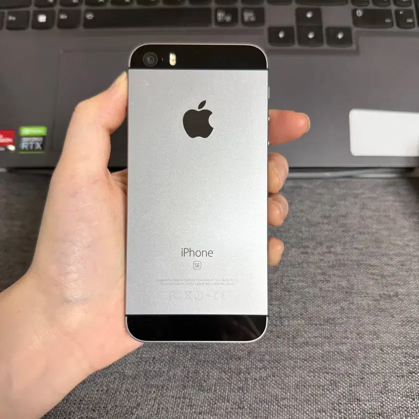 APPLE | 애플 T20 Grade A iPhone SE1 128GB Silent on Bunjang Global Site.