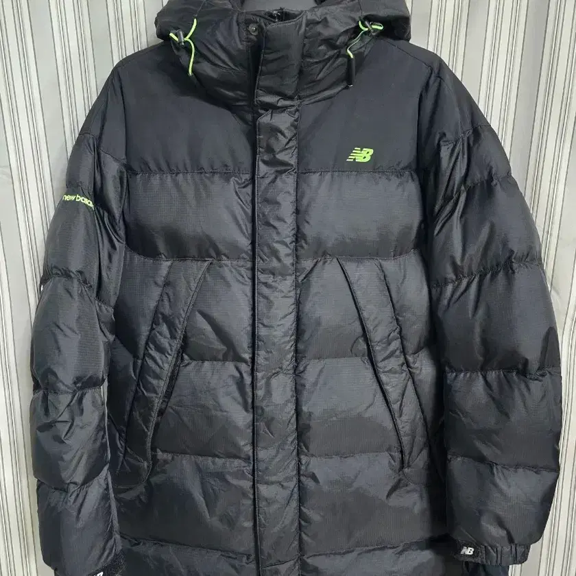 NEW BALANCE | 뉴발란스 (95) New Balance Black Puffer Down Padding Jumper ...