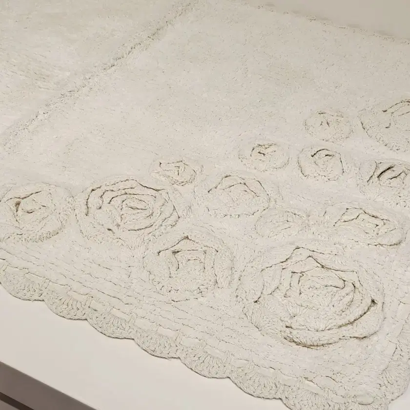 [New Product] Italy Blanc Marieclaire Ivory Rose Rug Bath Mat 100% ...