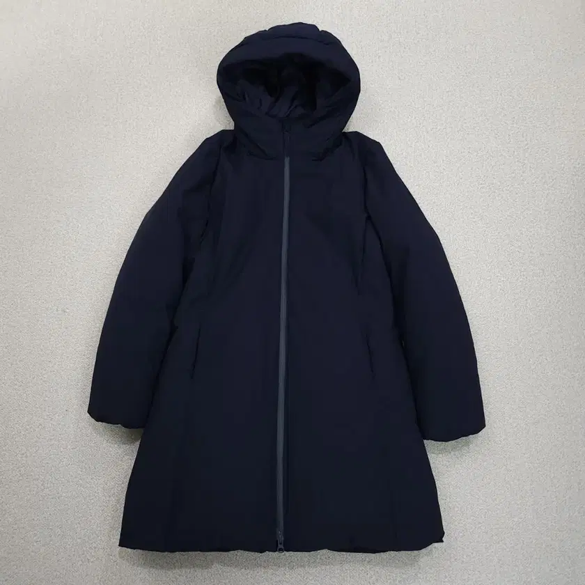 UNIQLO | 유니클로 (L) Uniqlo Light Down Hooded Long Padding on Bunjang ...