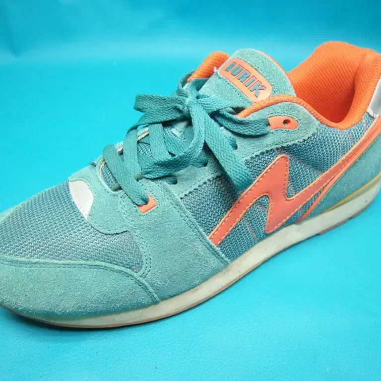 275/sb9-570/RURIK Sneakers Athletic Shoes/Guje Tteukbyeolsi #중고운동화275 ...