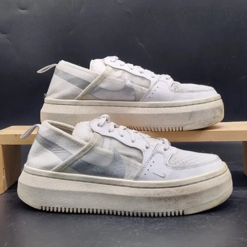 NIKE | 나이키 Nike Court Vision Alta Sneakers 250 on Bunjang Global Site.