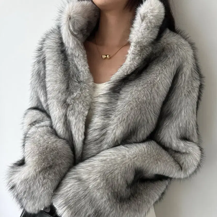 [Free Shipping] (New Product) Smoky Fur Zip-Up Outerwear Fur Jacket ...