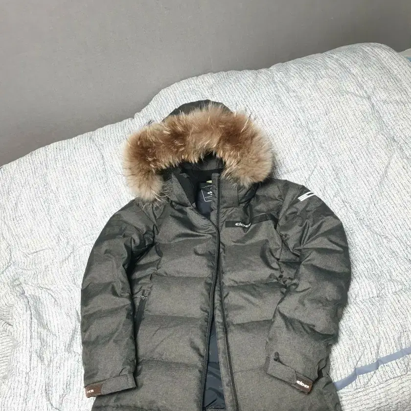 Eider Goose Down Padded Jacket Men's 100 Almost New on Bunjang Global Site.