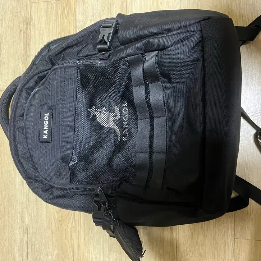 KANGOL | 캉골 Kangol black backpack bag on Bunjang Global Site.