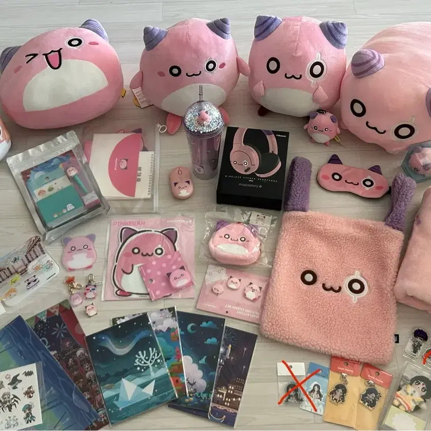 MapleStory Pink Bean, Adele Goods Set on Bunjang Global Site.