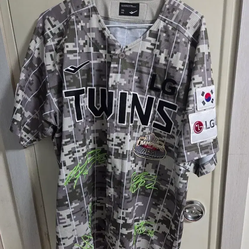 LG Twins 2024 Military Uniform (115) with signed embroidery on Bunjang ...