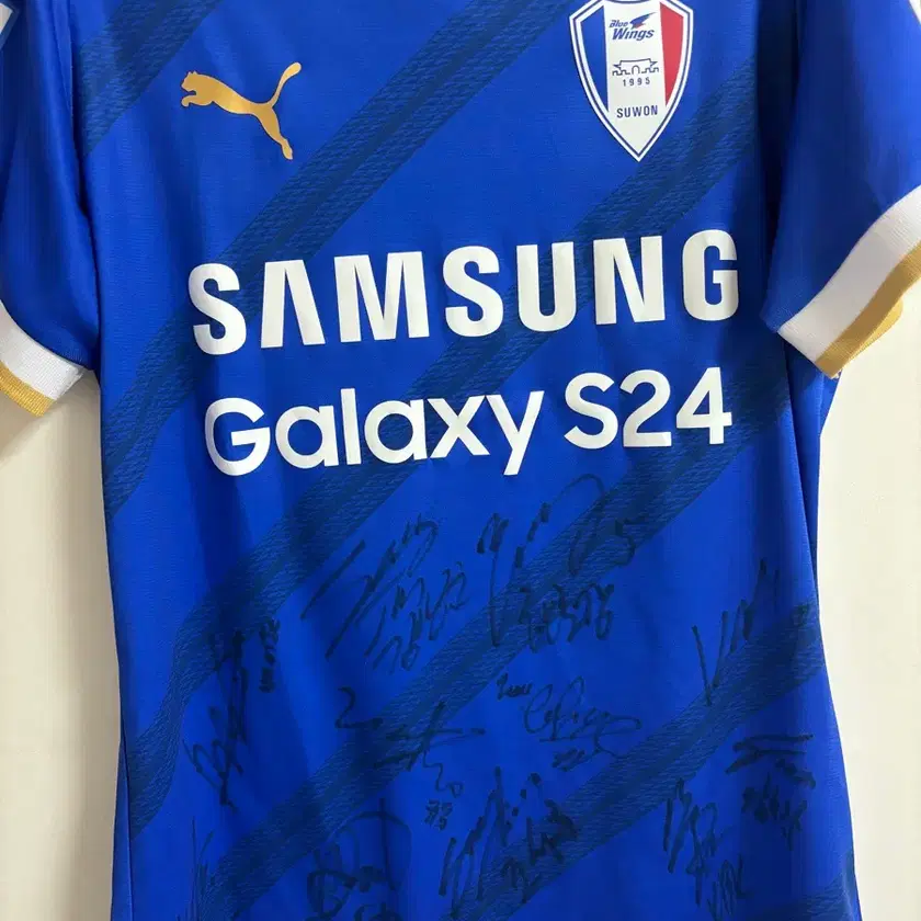 Suwon Samsung Uniform 24 Season on Bunjang Global Site.