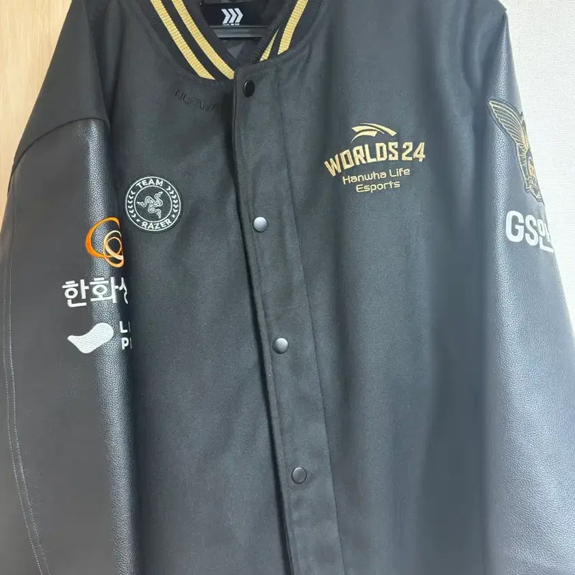HLE 24 Worlds Uniform Jacket #HLE,#월즈자켓,#피넛,#제우스,#구마유시 on Bunjang ...
