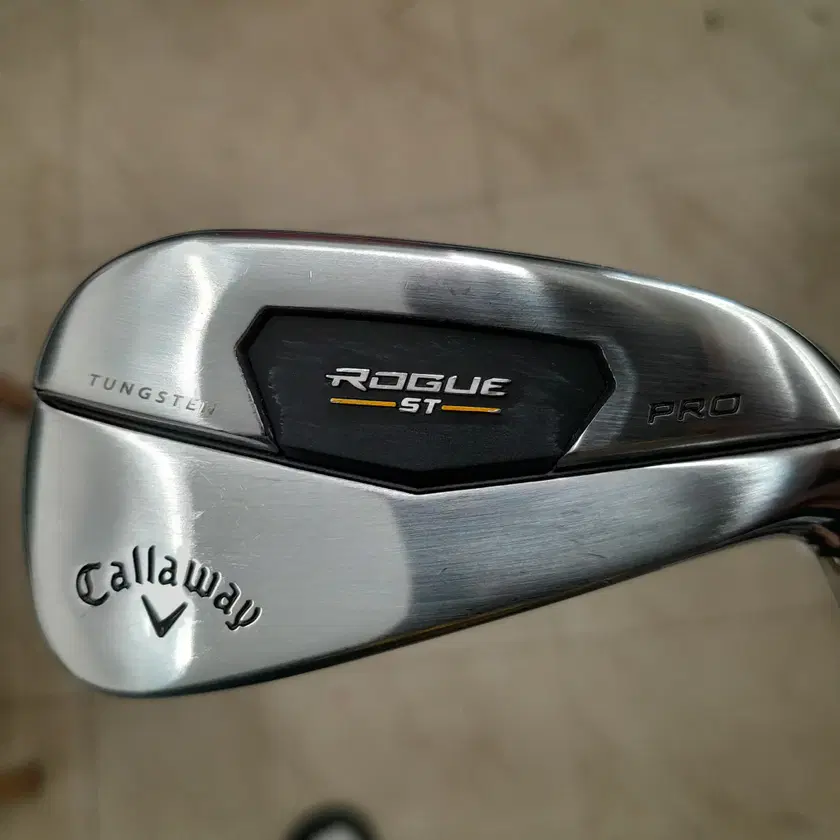Callaway Rogue ST Pro 4-iron single item on Bunjang Global Site.