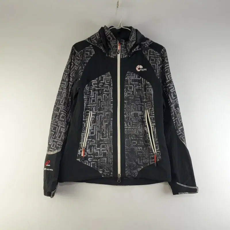 NEPA | 네파 Nepa Women's 90 Outdoor Black Windbreaker Jacket L1536 #네파 ...