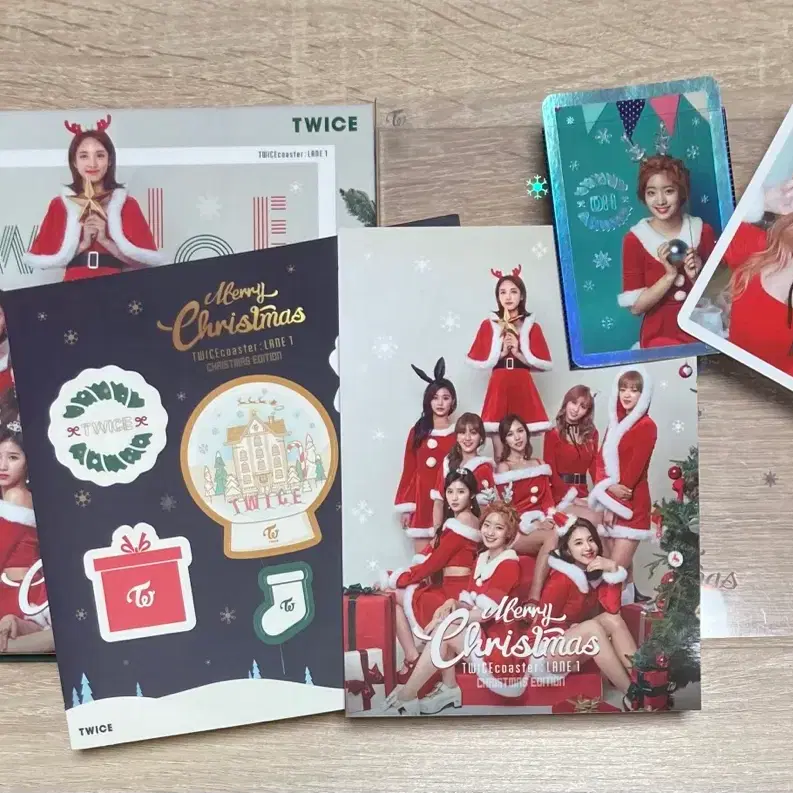 TWICE | 트와이스 Twice Christmas Edition + Photocard CD on Bunjang Global Site.