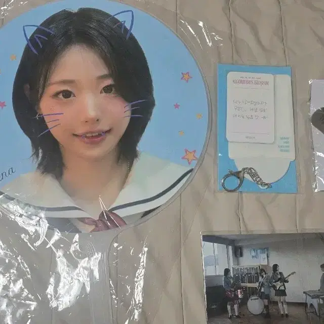 QWER | 큐더블유이알 qwer goods sell/individual o #qwer,#qwer굿즈 on Bunjang ...