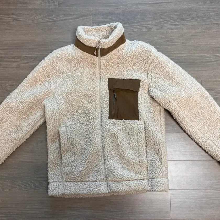 Polham Fleece Jumper S (Small) #점퍼,#양털점퍼,#폴햄점퍼 on Bunjang Global Site.