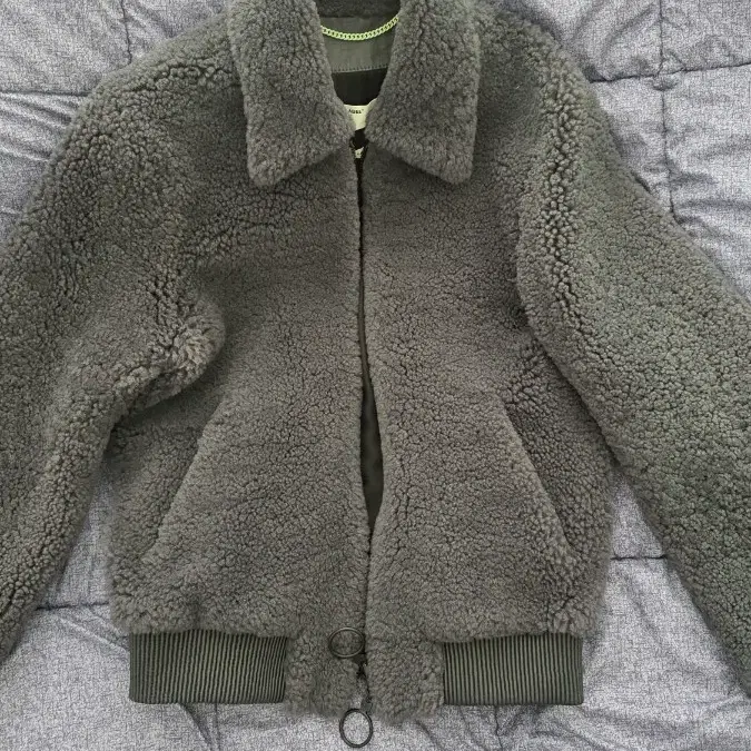 Off-white™️ 19FW Pre Shearling Mustang Bomber (Gray/L) - Excellent ...