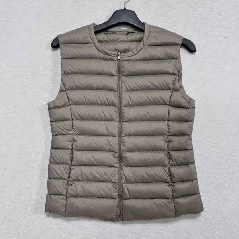 Bangbang Goose Down Lightweight Padding Women's 95 ㅡ0112 #겨울 on Bunjang ...