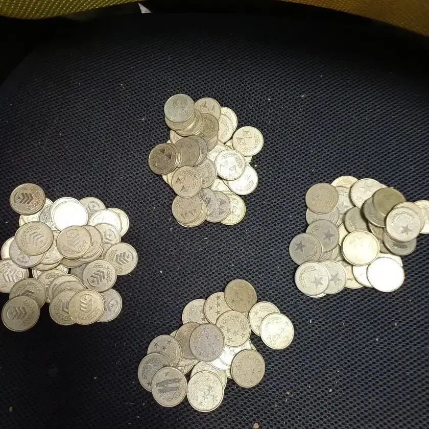 4 types of rank insignia coins.. 150 pieces on Bunjang Global Site.