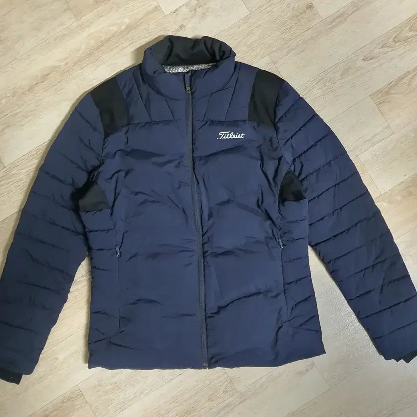 Titleist Padded Jacket Size 100 on Bunjang Global Site.