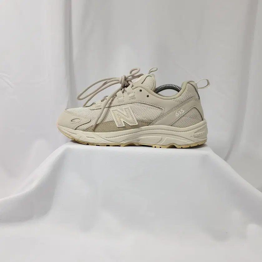 Vintage 235 New Balance 615 Beige Sneakers #뉴발란스,#615,#뉴발란스베이지,#운동화235 ...