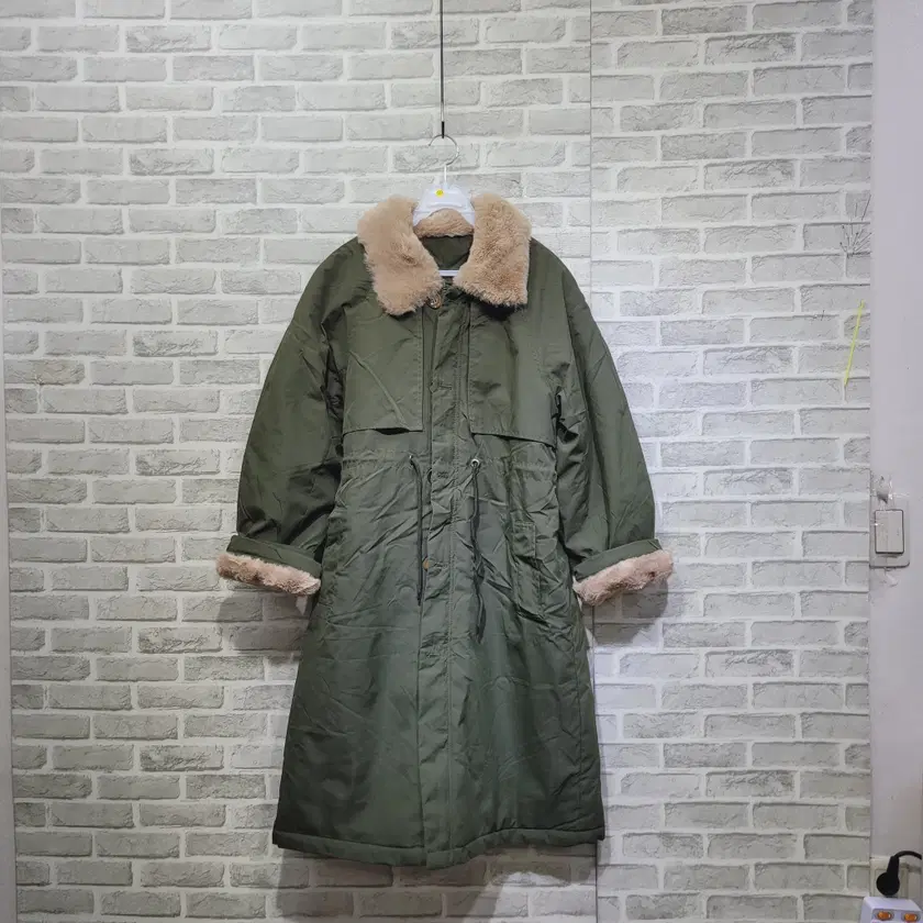 N123 fur kara long parka F on Bunjang Global Site.