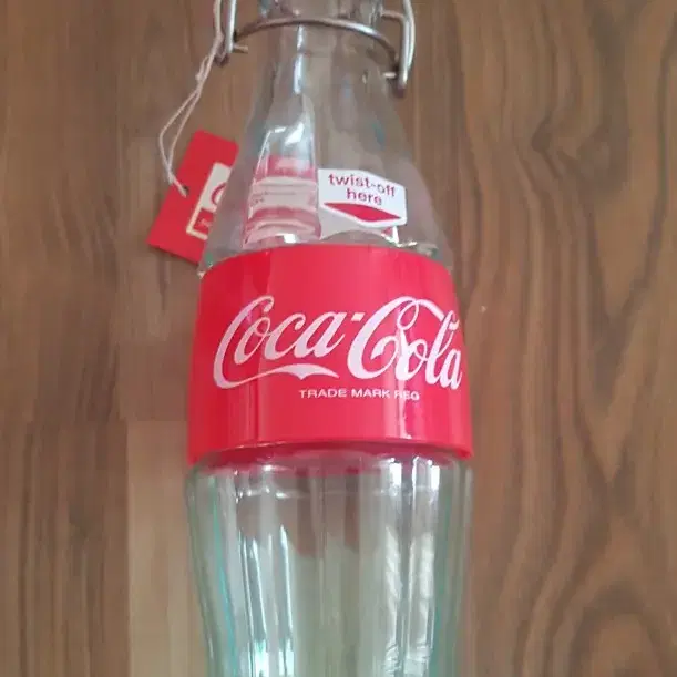 Coca-Cola Swing Top Tumbler (Swing Bottle) on Bunjang Global Site.