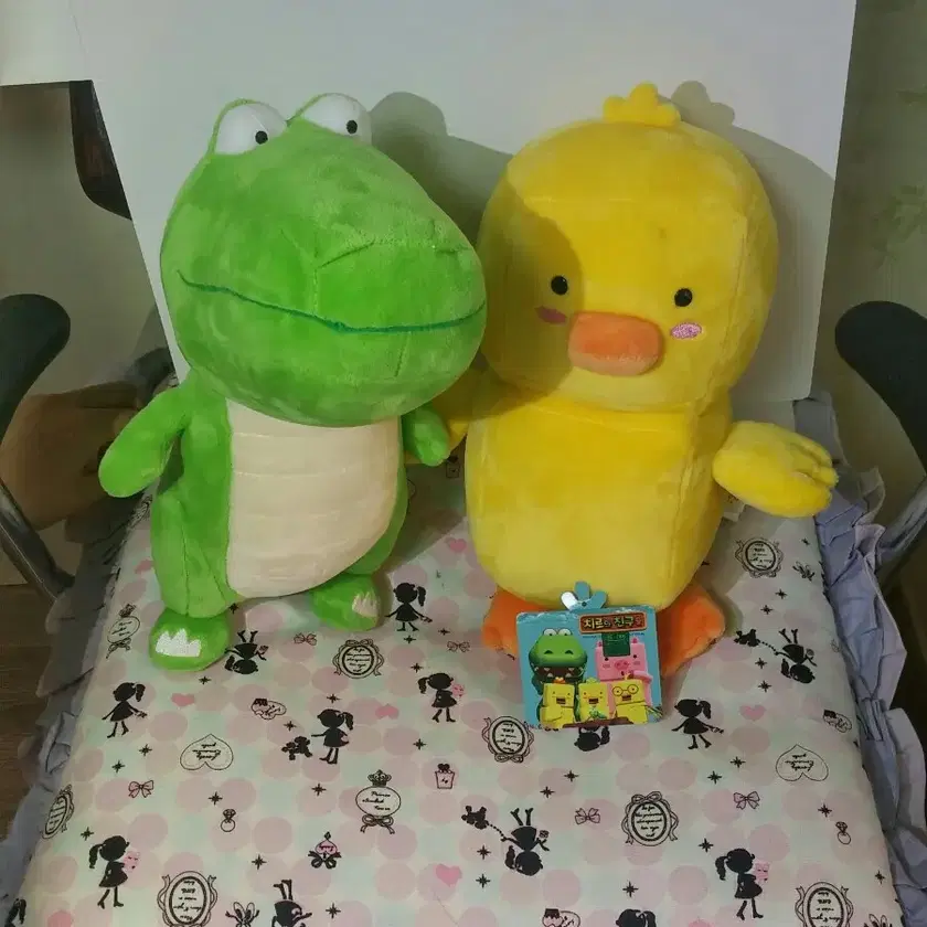 Chiro and friends dolls~! #치로,# 인형,# 악어,# 병아리 on Bunjang Global Site.