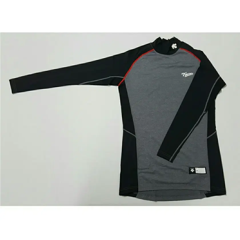 New Product - Descente Twins Pola Under T-shirt Sizes 105, 110 #데상트,# 데상트언더티 on Bunjang Global Site.