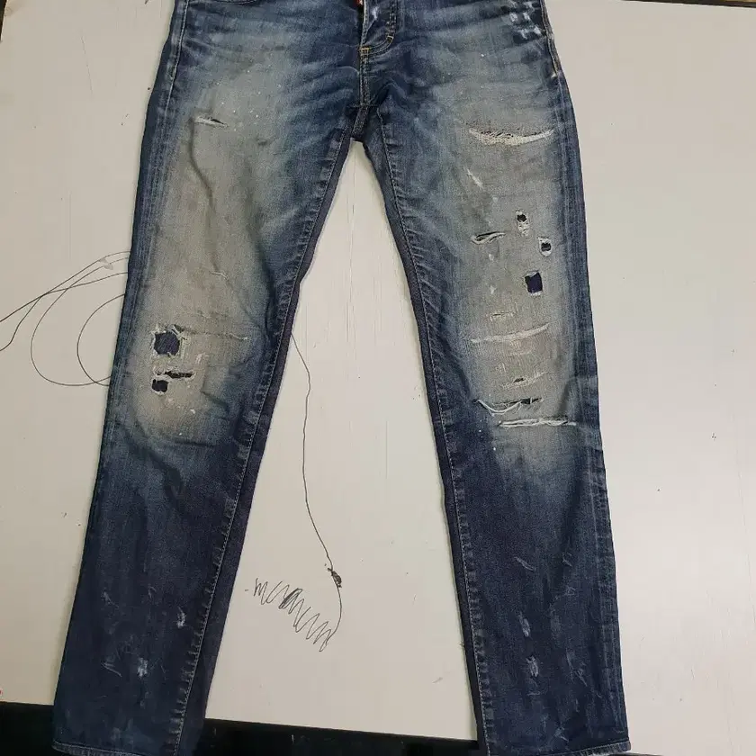Genuine Discord 2 rust washed dirty jeans size 44 selling fast. #디퀘 ...