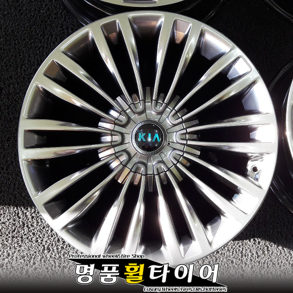 The K9 New Sputtering 19-inch Genuine Wheel #K9신형,#K919인치,#19인치휠,#전주휠 ...